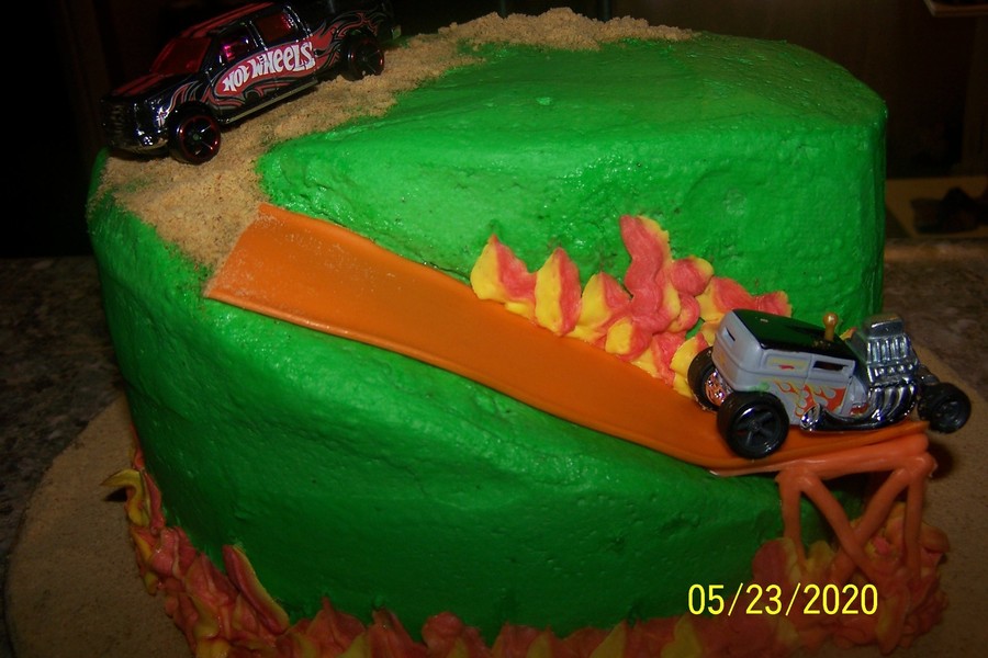 Hot Wheels - CakeCentral.com