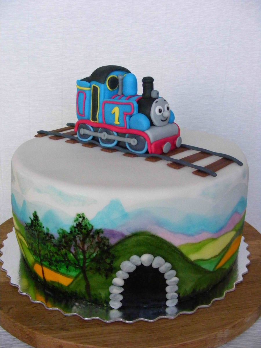 Thomas The Tan Engine Cake - CakeCentral.com