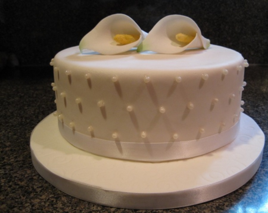 Calla Lily Cake - CakeCentral.com