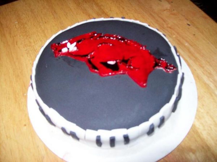 Razorback Cake - CakeCentral.com
