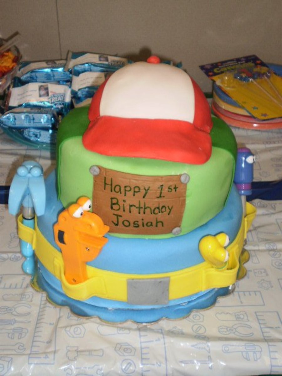 Handy Manny - CakeCentral.com