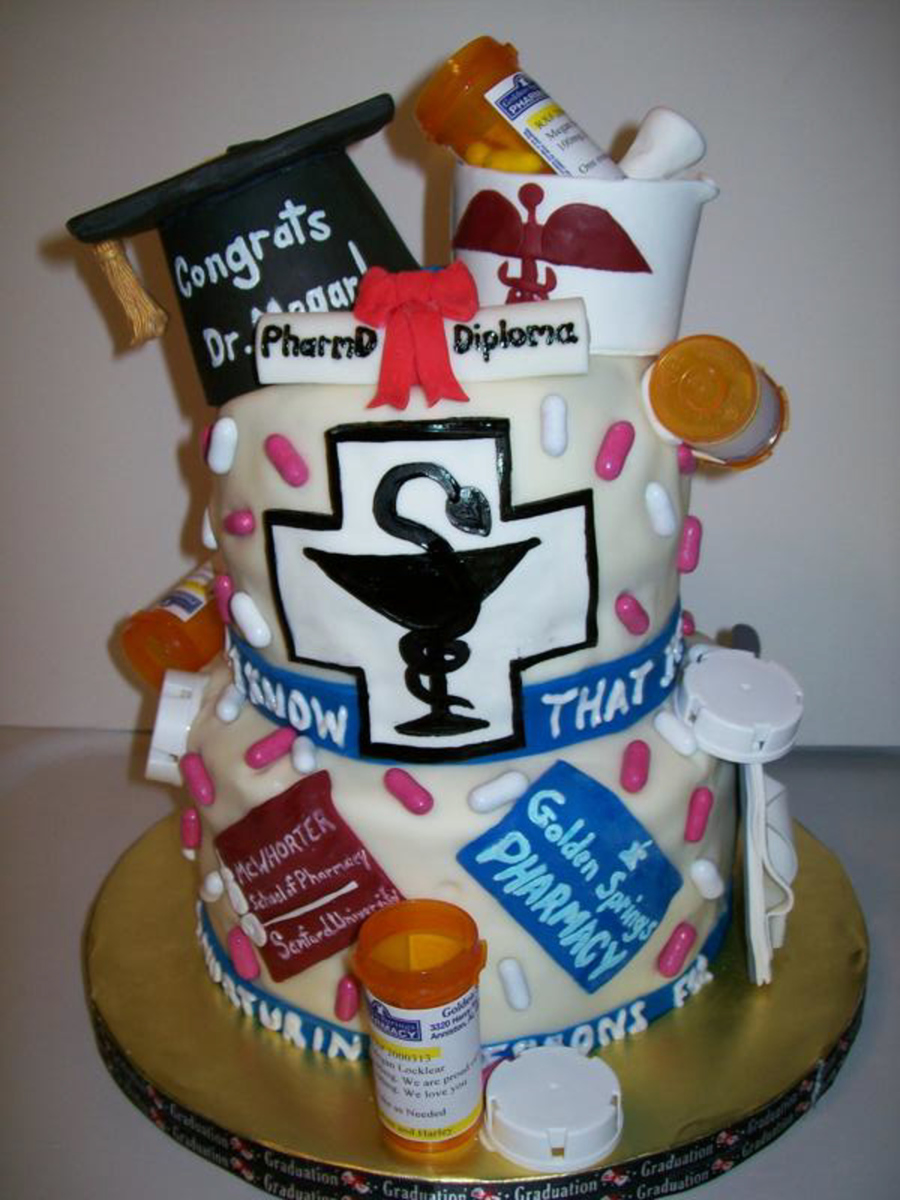 Pharmacy Student - Pharmacist Graduation Cake - CakeCentral.com