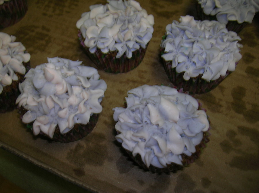 Hydrangeas Cupcakes - CakeCentral.com