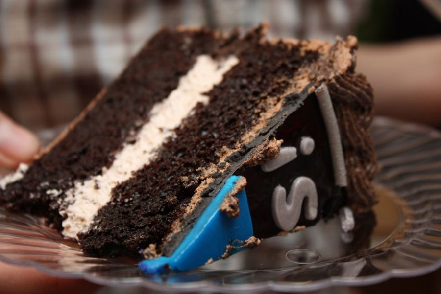 Bmw Logo Graduation - CakeCentral.com