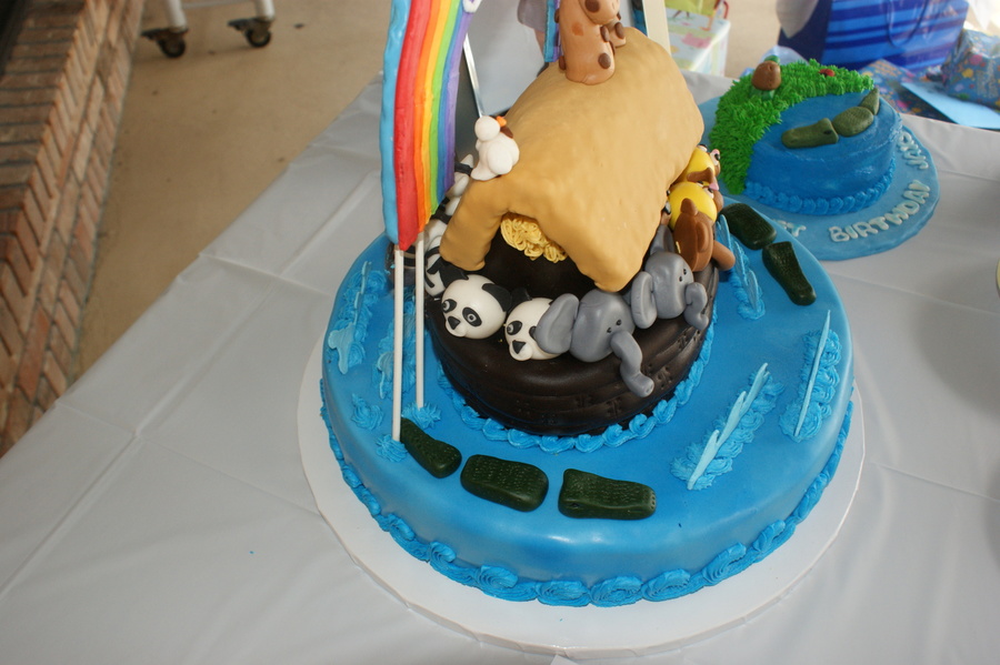 Noah's Ark 1St Birthday - CakeCentral.com