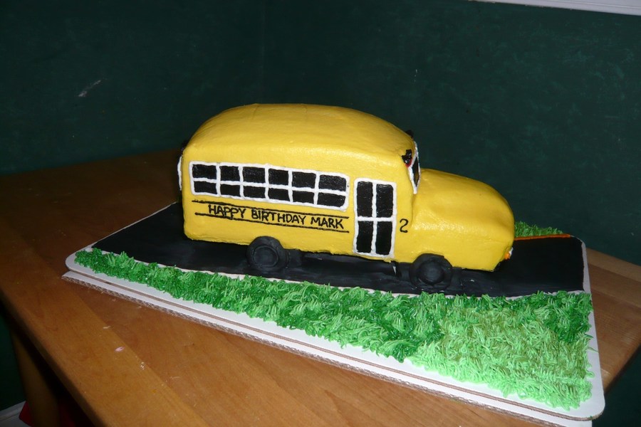School Bus - CakeCentral.com