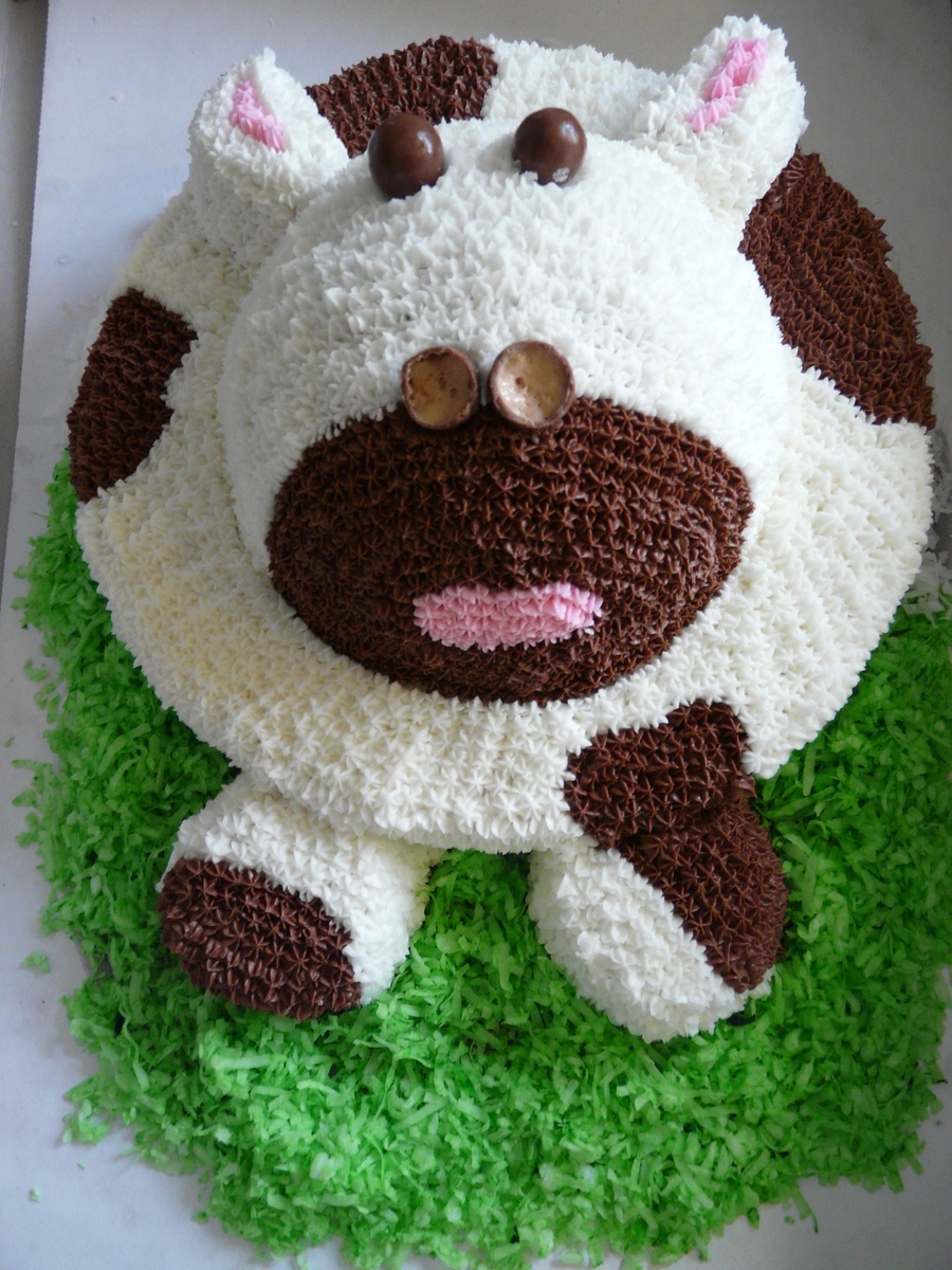 Cow Cake - CakeCentral.com