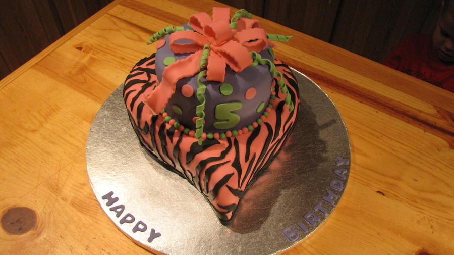 Bella - CakeCentral.com