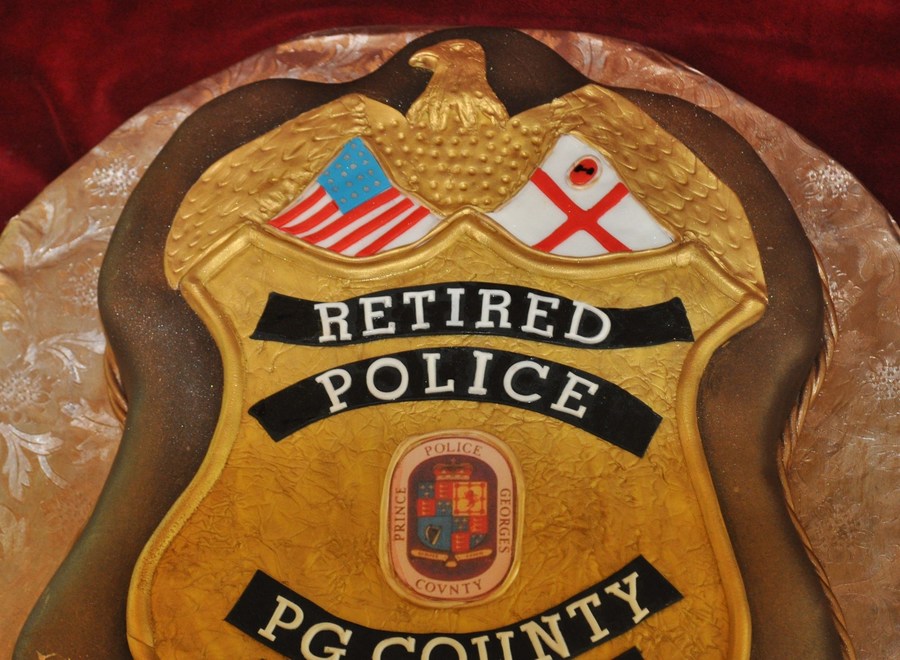 Retired Police Officer Badge - CakeCentral.com