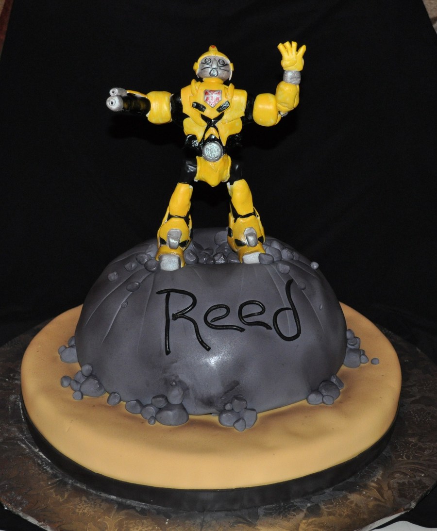 Bumblebee - CakeCentral.com