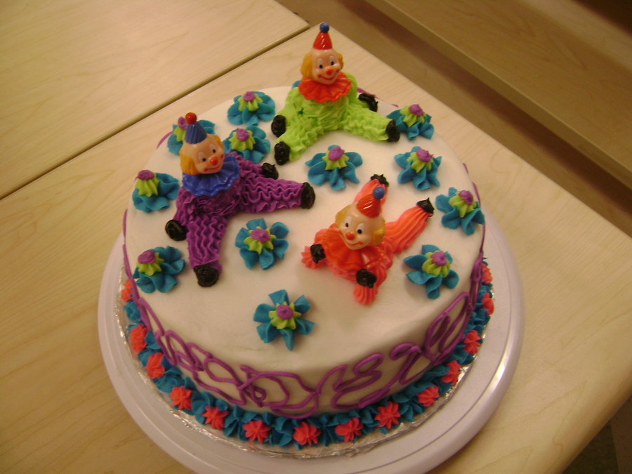 Clown Cake - CakeCentral.com