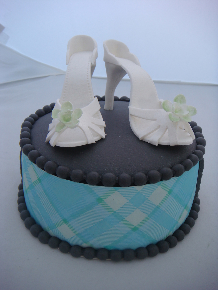 High Heels - CakeCentral.com