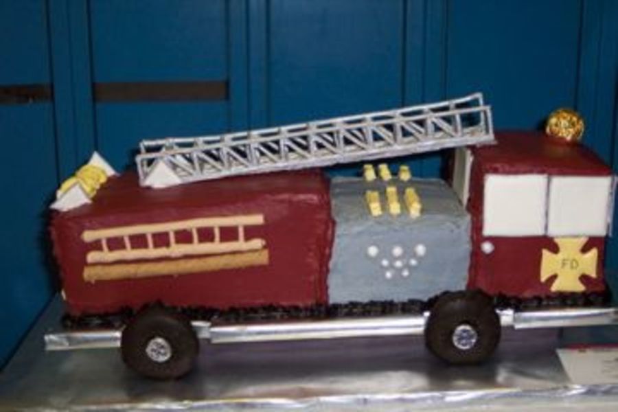 Fire Engine - CakeCentral.com
