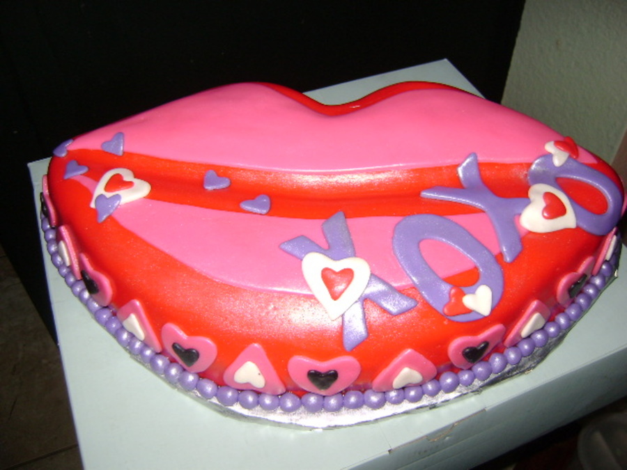 Love At First Bite :)) - CakeCentral.com