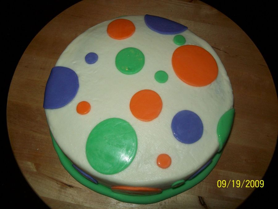 Polka Dot Cake - CakeCentral.com