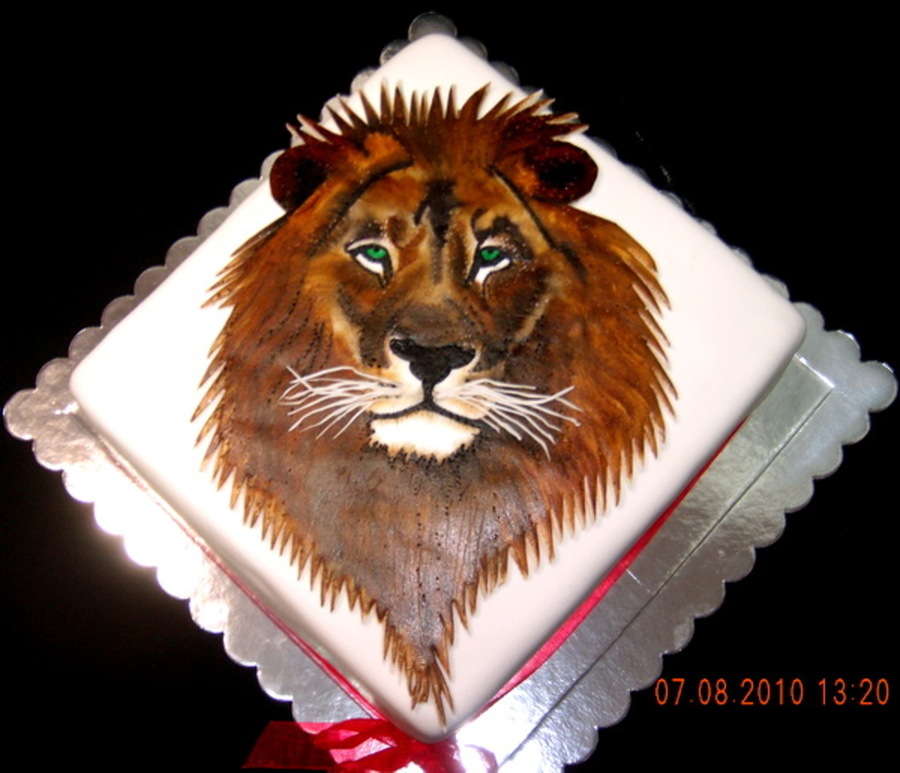Lion Cake - CakeCentral.com