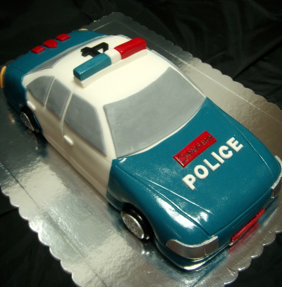 Police Car Cake - CakeCentral.com