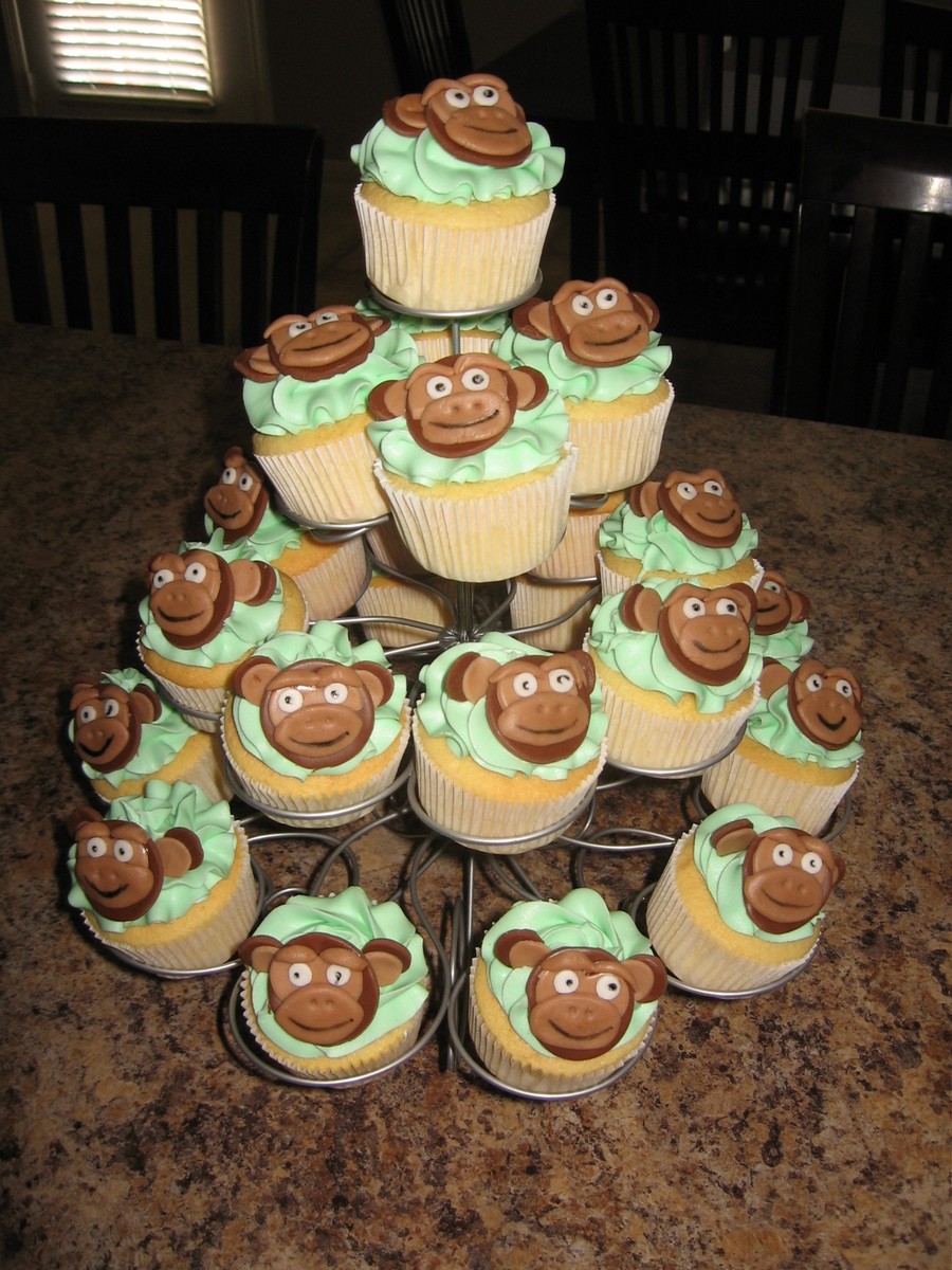 Monkey Cupcakes - CakeCentral.com