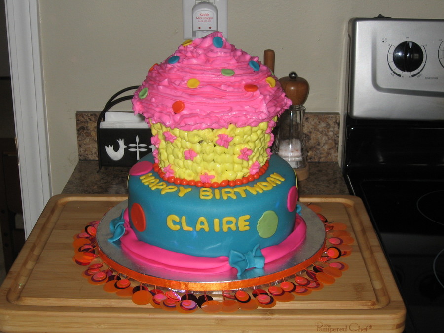 Cupcake Themed Birthday Cake - CakeCentral.com