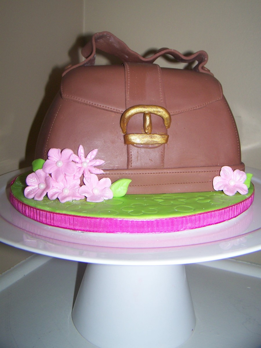 Purse Birthday Cake - CakeCentral.com
