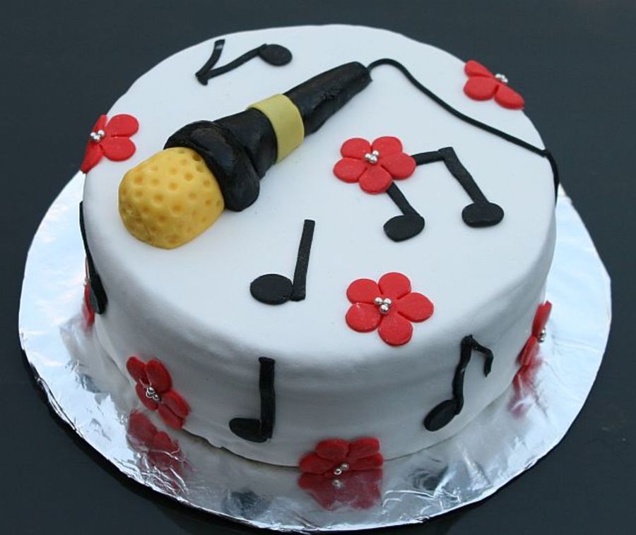 Wanna Be A Singer? - CakeCentral.com