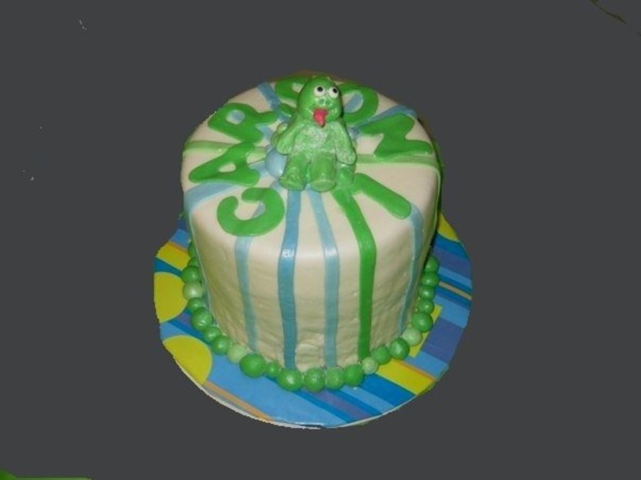 Froggy Cake - CakeCentral.com