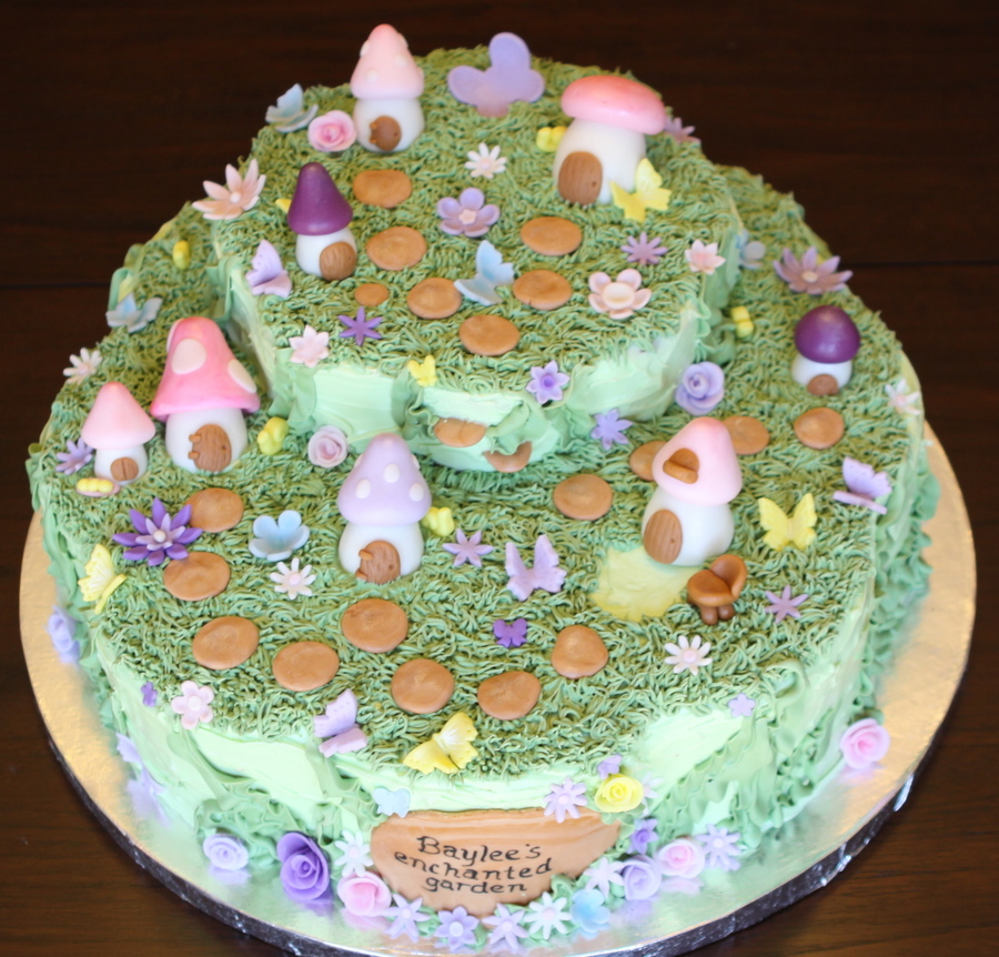 Enchanted Garden Cake - CakeCentral.com