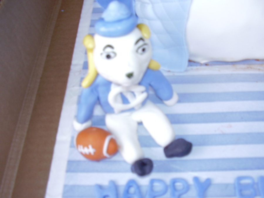 Unc Tarheels Ram W/ Basketball, Jersey & Football - CakeCentral.com
