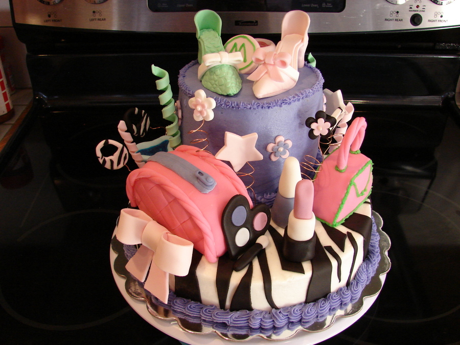 Dress-Up Cake - CakeCentral.com