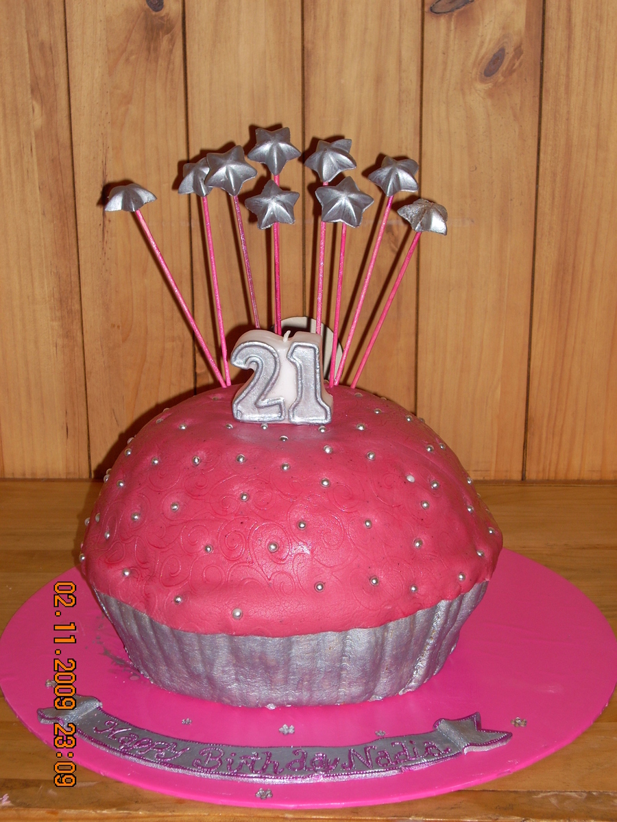 Giant Cup Cake - CakeCentral.com