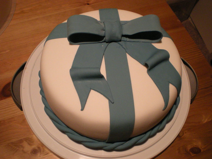 Class Cake - CakeCentral.com