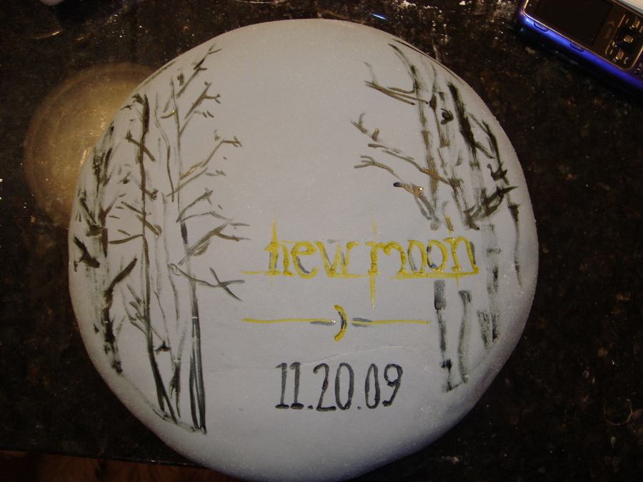 New Moon Movie Cake - CakeCentral.com