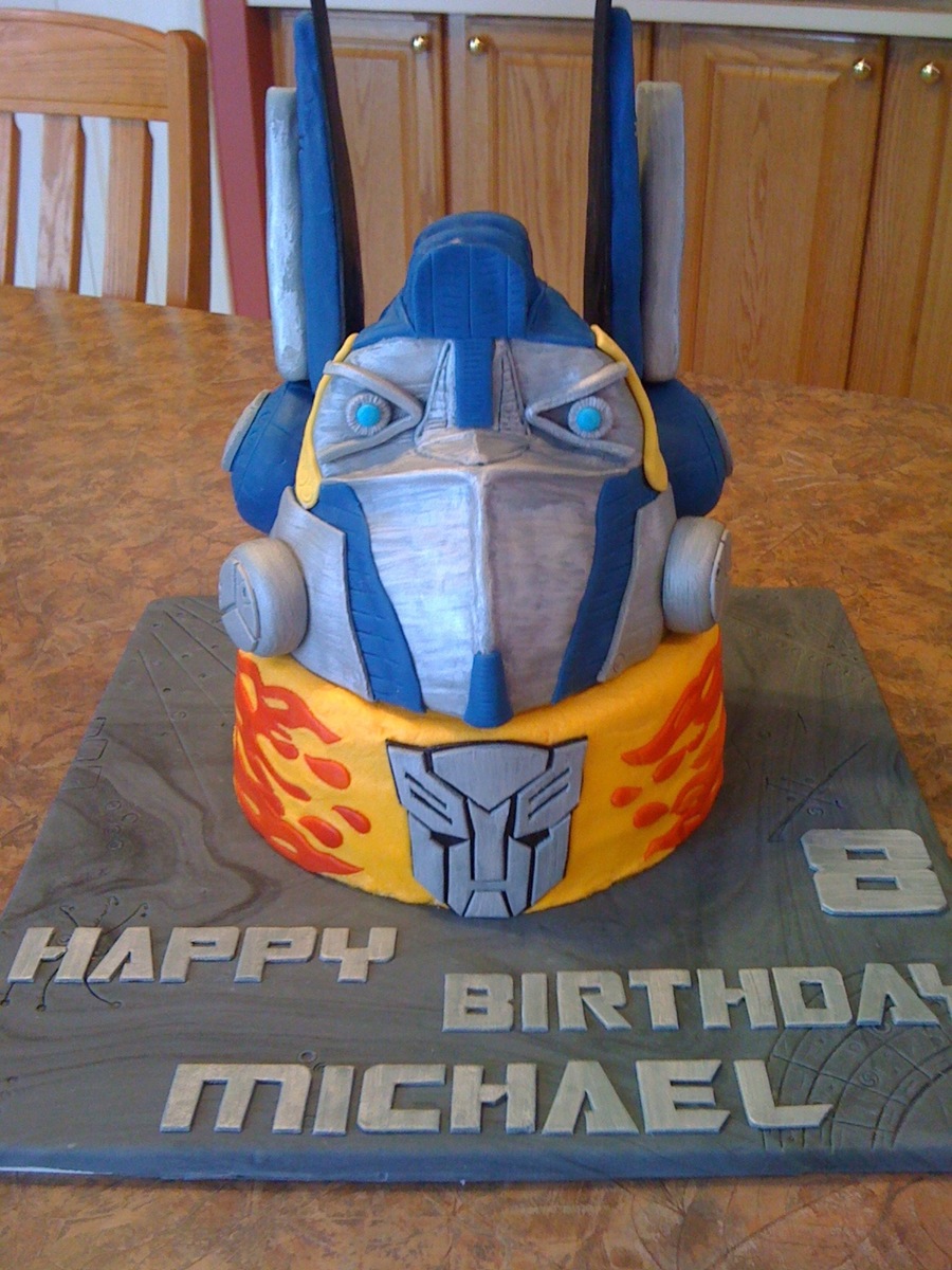 Transformer Cake - CakeCentral.com