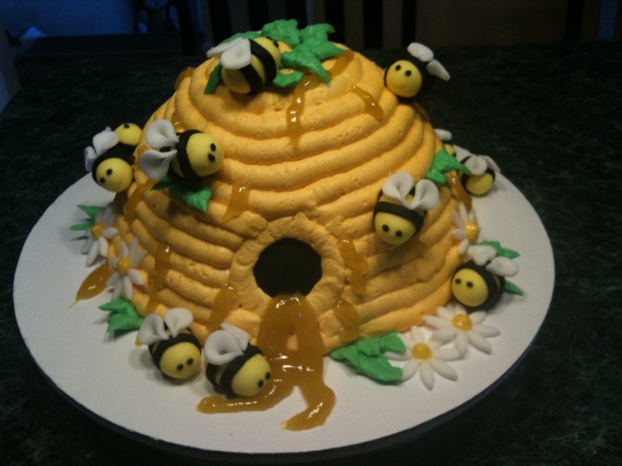 Beehive Cake - CakeCentral.com