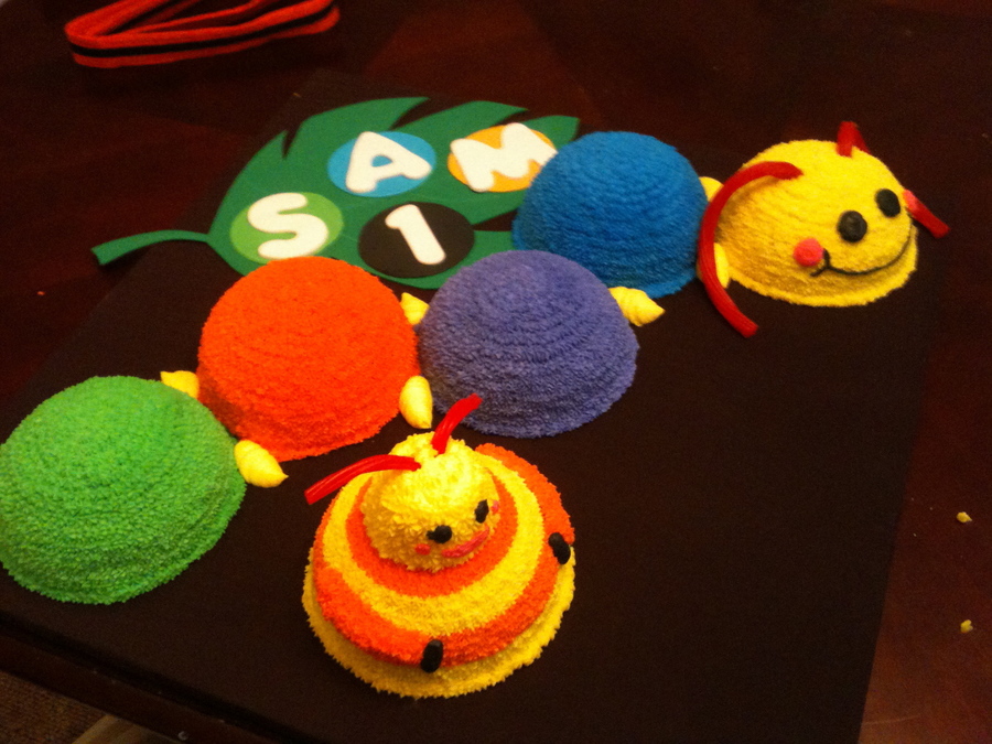 Baby Einstein Caterpillar And Bee Cake - CakeCentral.com