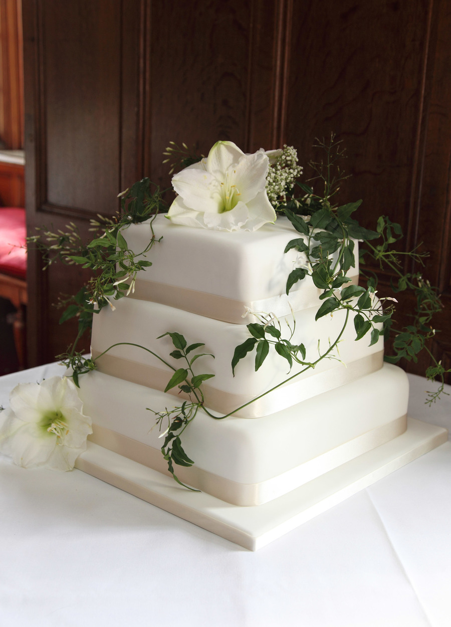 Kate Wedding Cake - CakeCentral.com