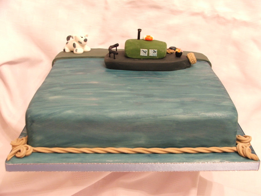 Narrowboat Cake - CakeCentral.com