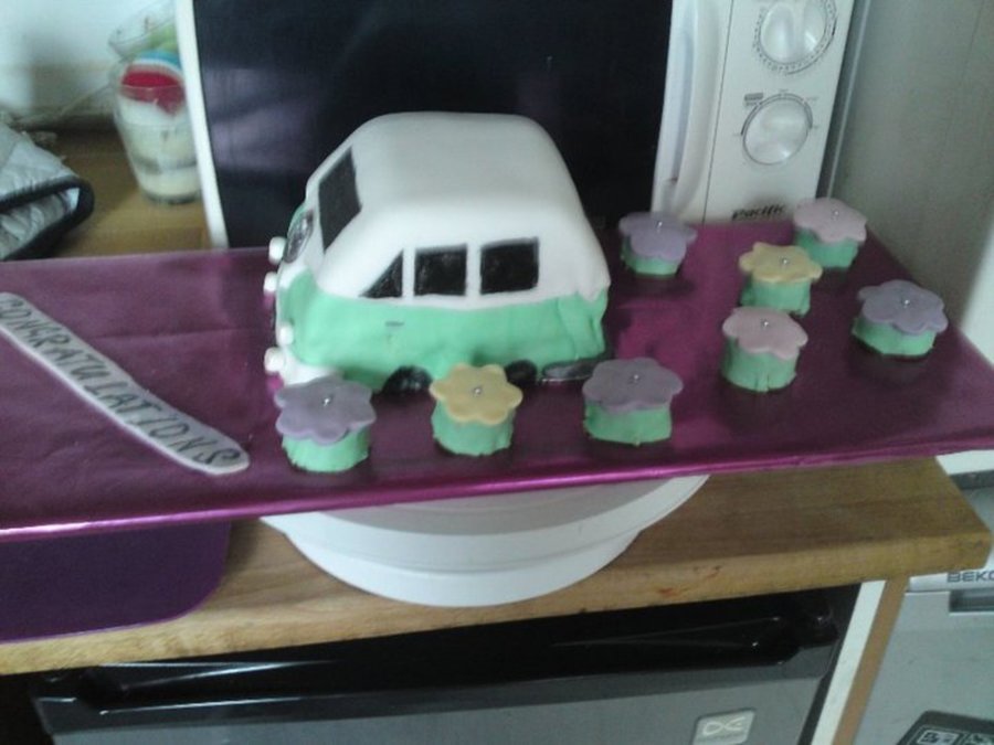 Vw Camper Van - CakeCentral.com