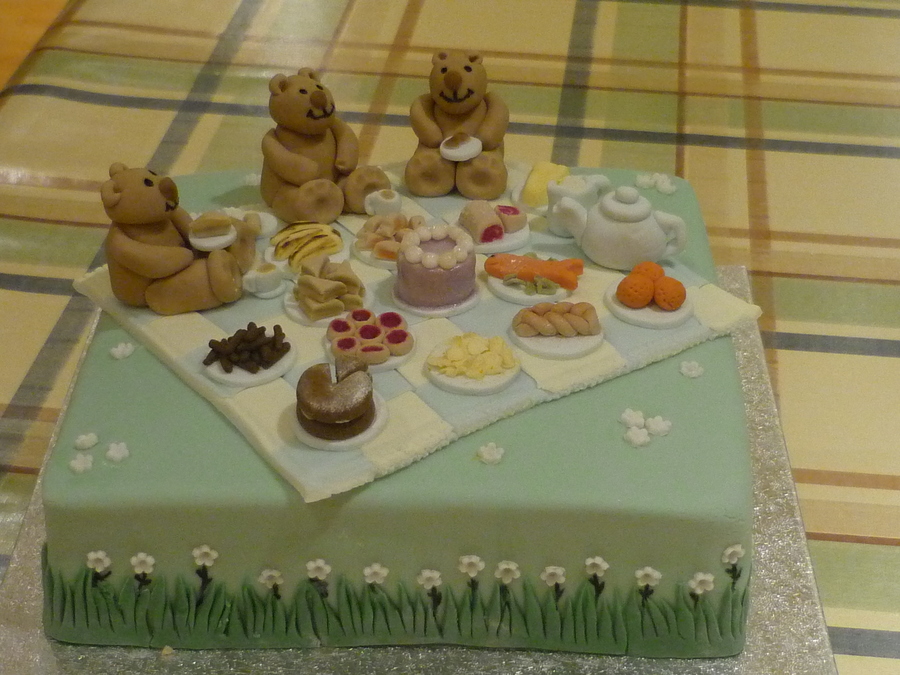 Teddy Bears Picnic - CakeCentral.com