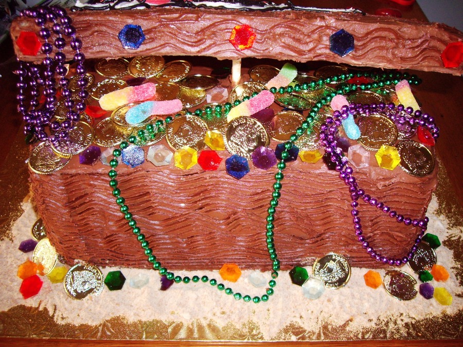 Treasure Chest - CakeCentral.com