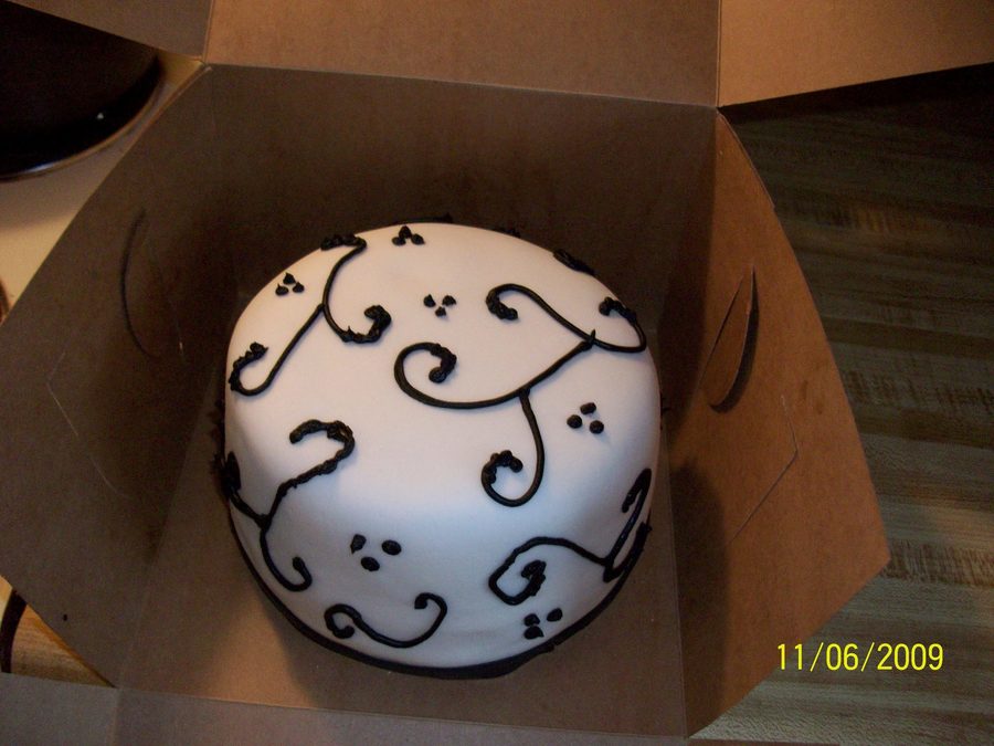 First Fondant Covered And First Scroll Work - CakeCentral.com