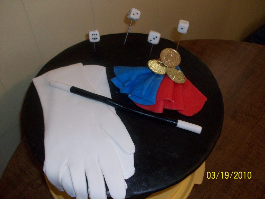 Magician Cake - CakeCentral.com