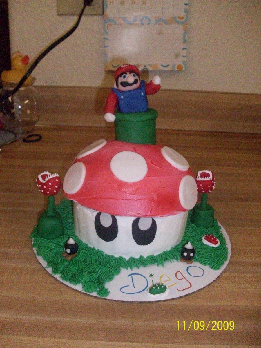 Super Mario - CakeCentral.com
