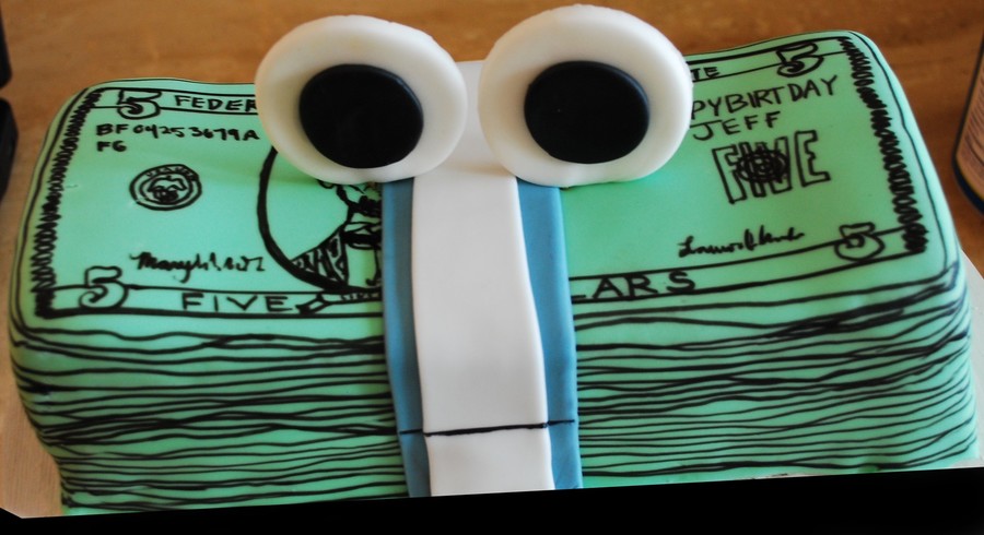 Geico Money Cake - CakeCentral.com