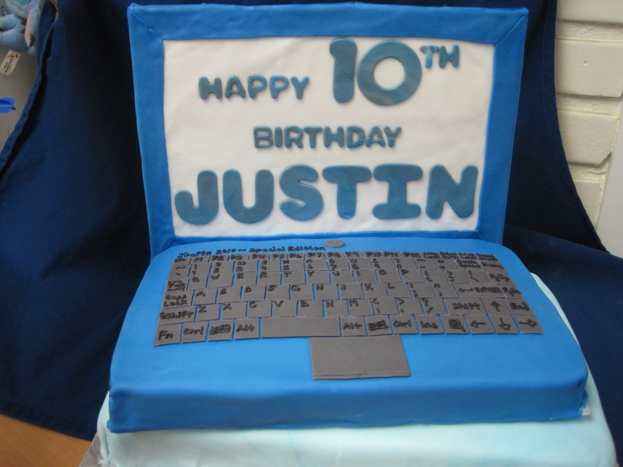 Laptop Cake - CakeCentral.com