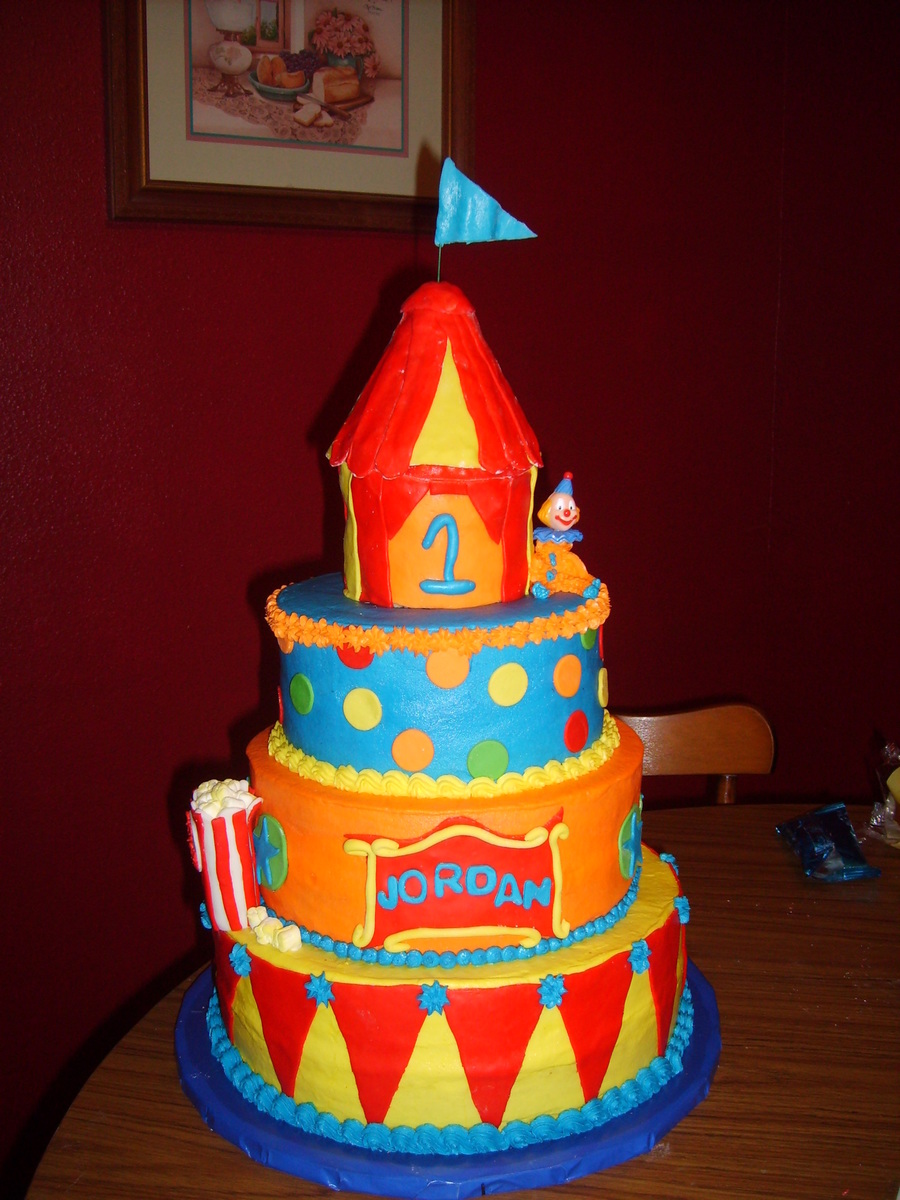 Circus Theme Cake - CakeCentral.com