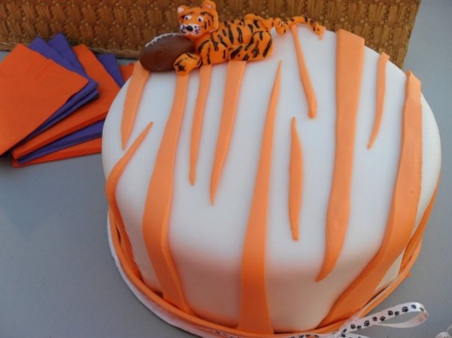 Clemson Tiger Stripe Cake - CakeCentral.com