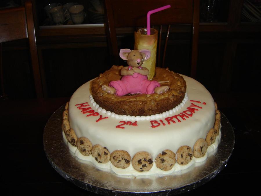 Mouse Cookie Cake - CakeCentral.com