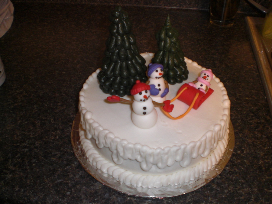 Snowman Family Outing. - CakeCentral.com