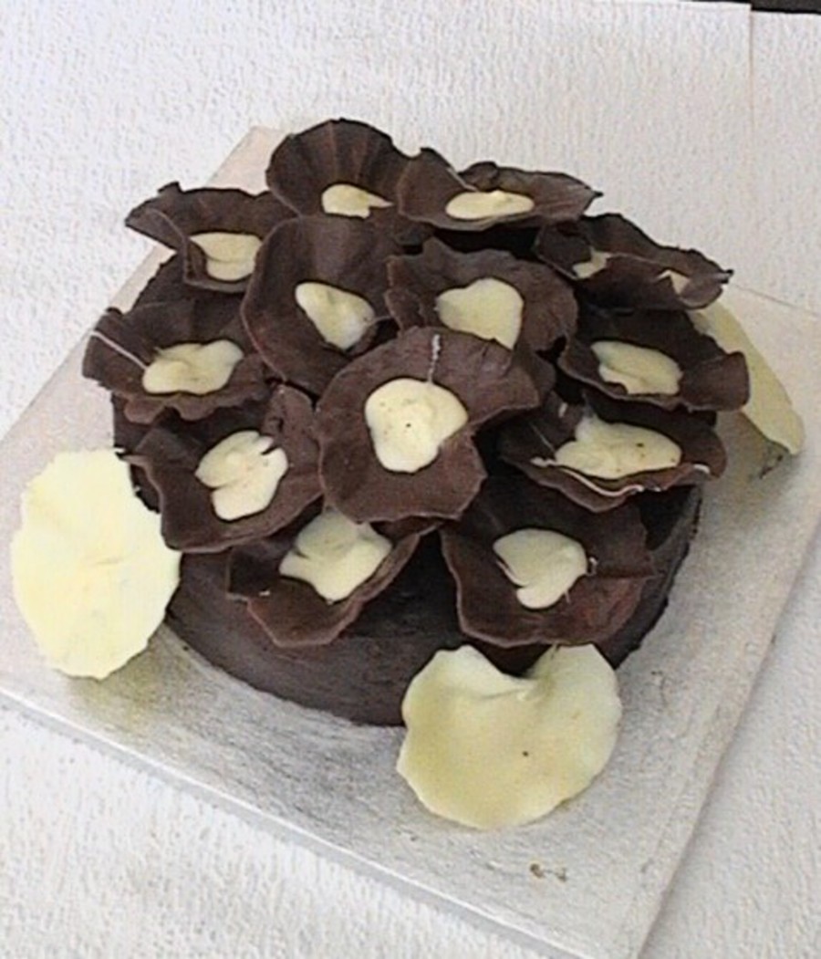 Flower Chocolate Cake - CakeCentral.com